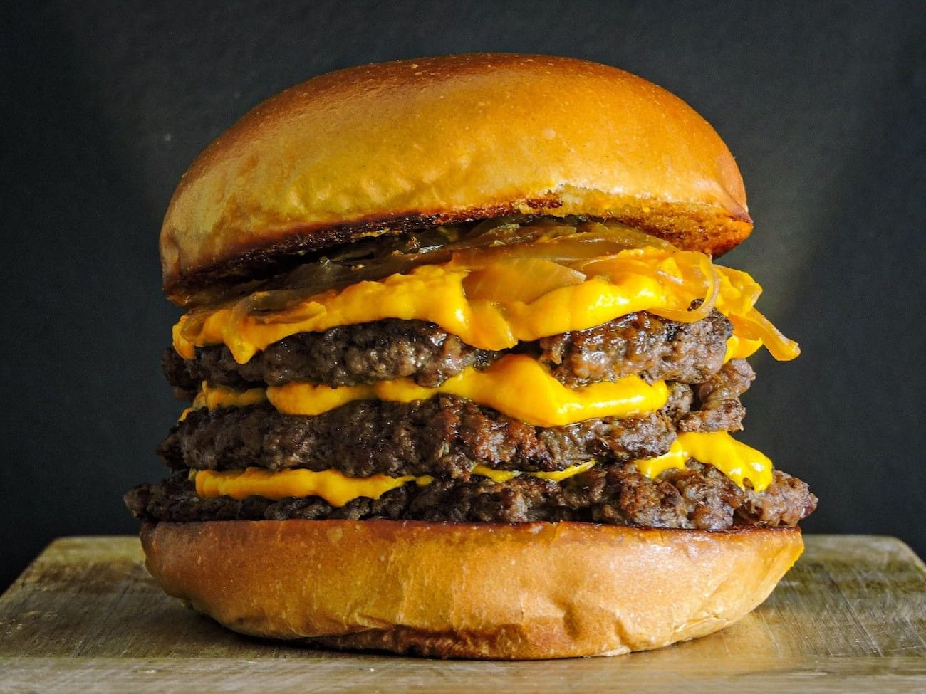 MONSTROLANCHESOFICIAL